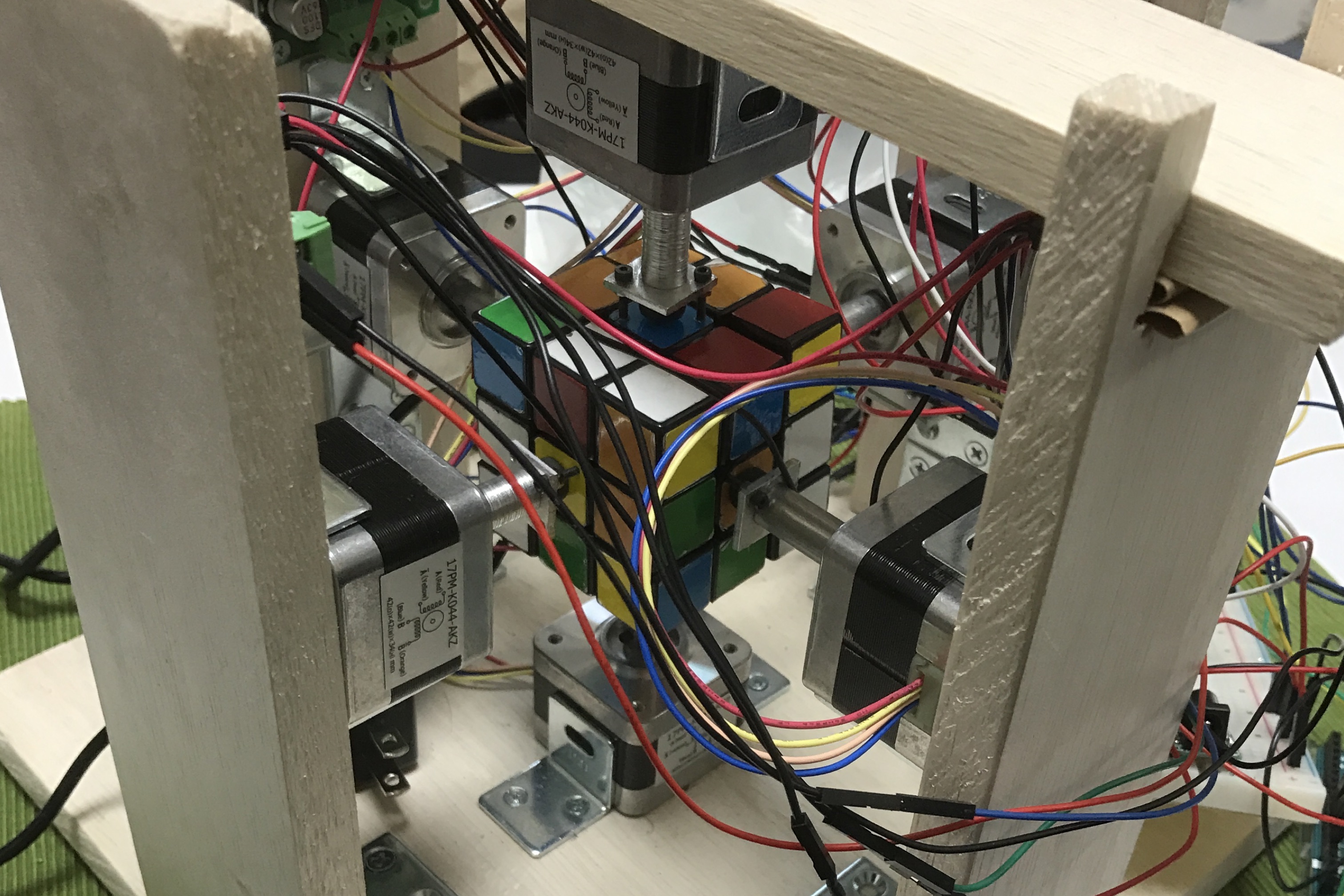 Rubik's Cube Solver | Takeru Hashimoto Web Page